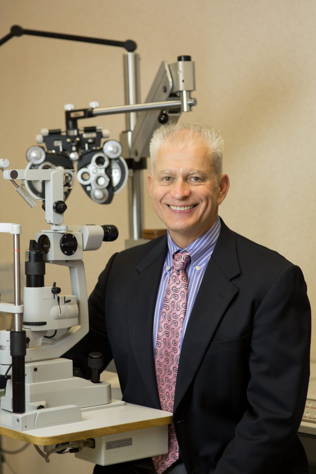 LASIK Cataract Surgeon Redding Red Bluff Chico CA Michael Sumsion MD